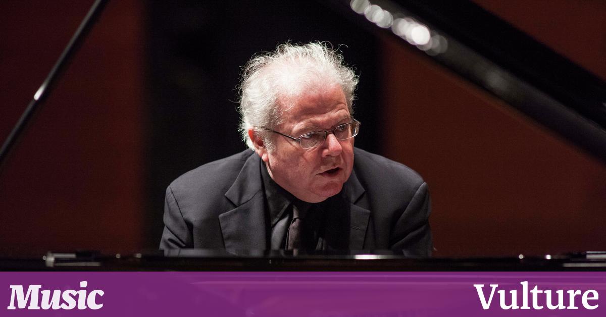 Grammy award-winning pianist Emanuel Ax performs in Cambridge | Varsity