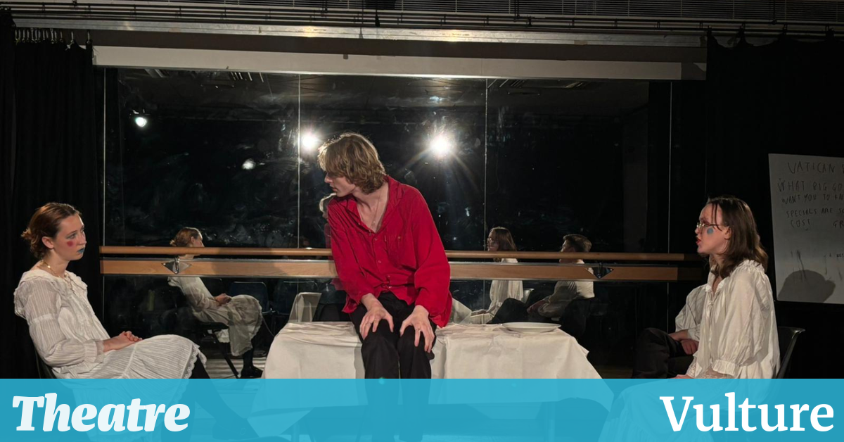 Folie Circulaire is astonishingly chilling | Varsity