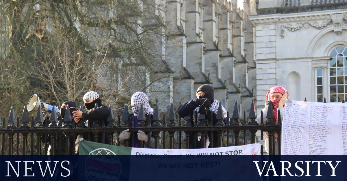 University threatens student occupiers with exclusion | Varsity