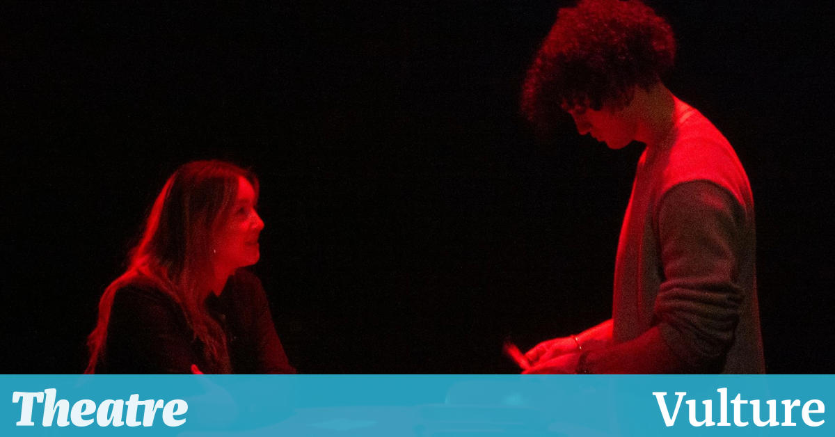 Behind the scenes: the work that really goes into lighting a show | Varsity